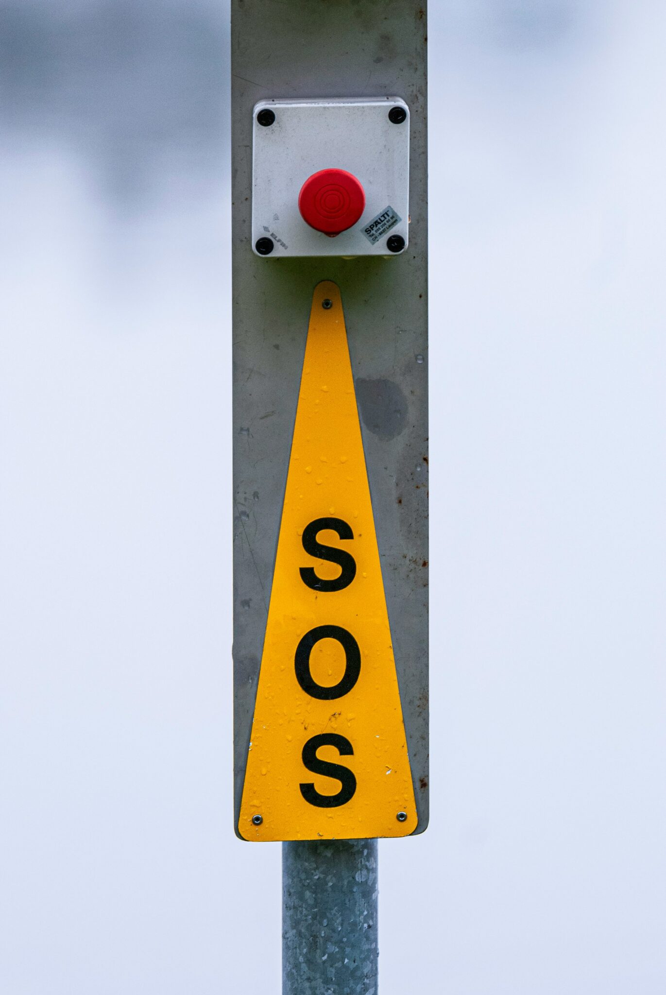 Alternative number to calling 000 EMERGENCY in Australia during an ...